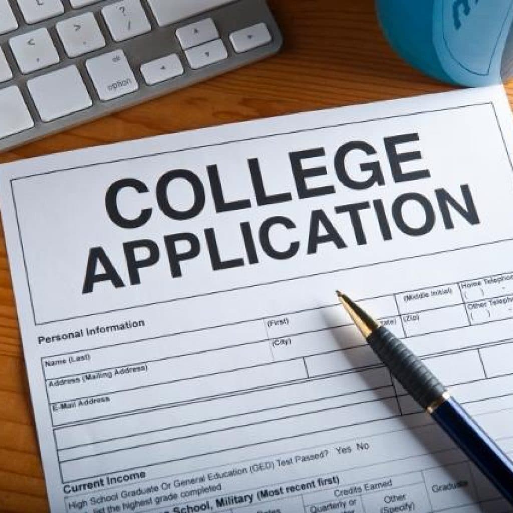 What Should A Complete College Application Include?